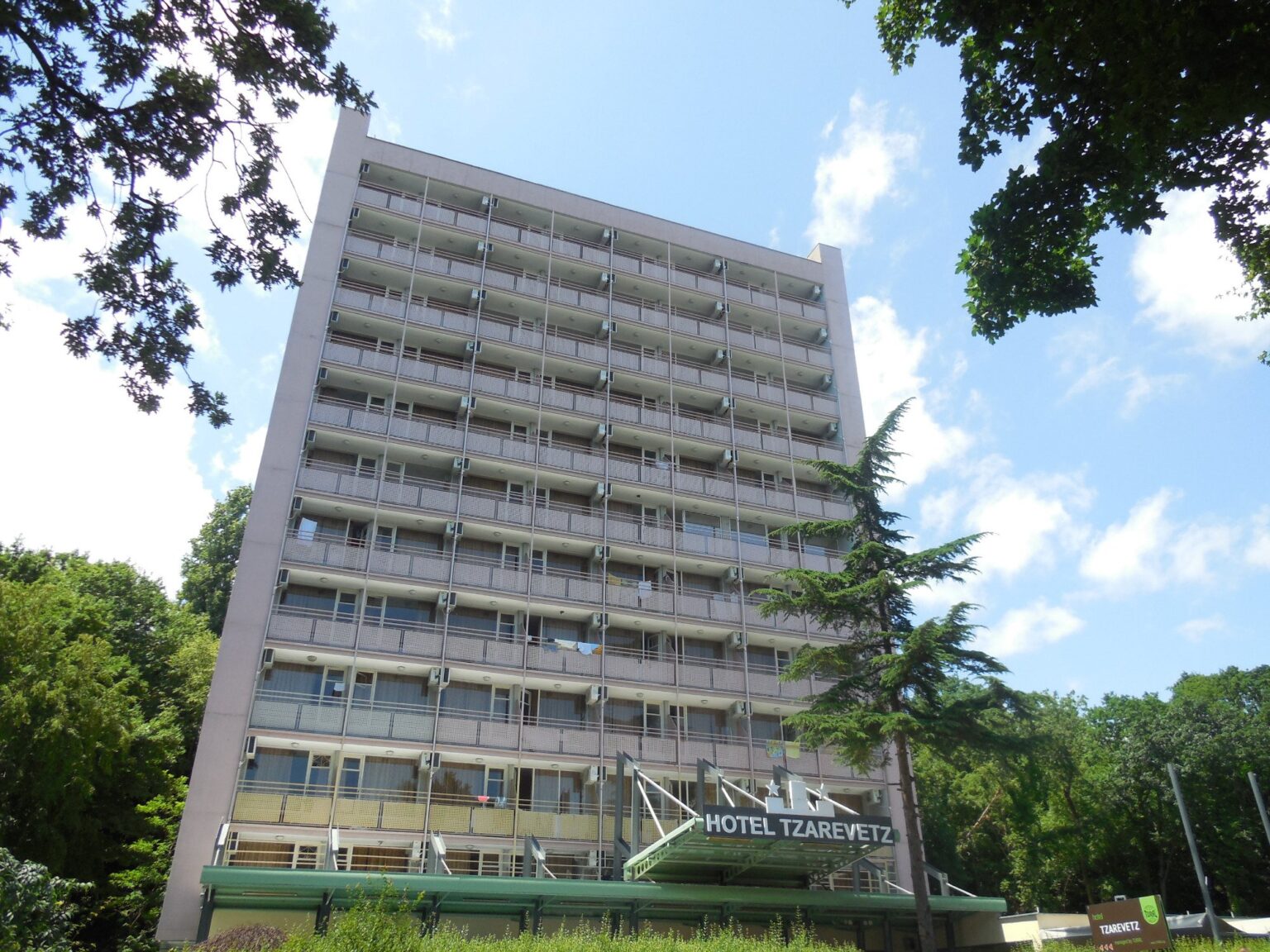 Hotel Carevec 2* - Duga travel agencija